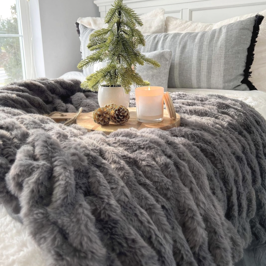 Beautiful RUCHED Faux Fur Throw – Everyday Cozy Living